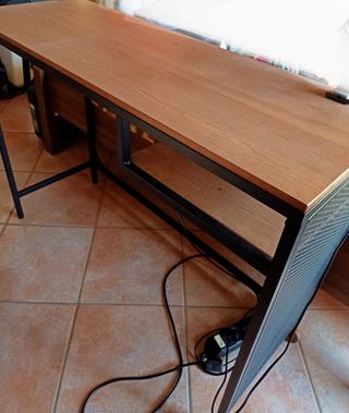 scrivania tavolo IKEA 