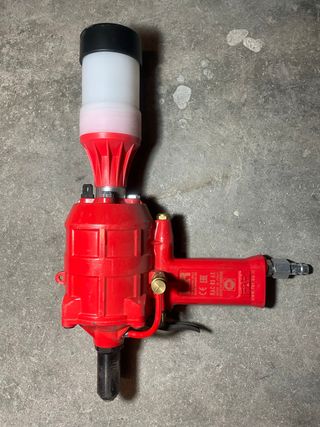 Rivettatrice pneumatica FAR 'Rac 83'