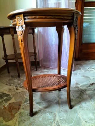 tavolino a forma di sgabello 