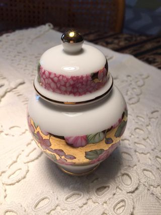 Vasetto in porcellana 