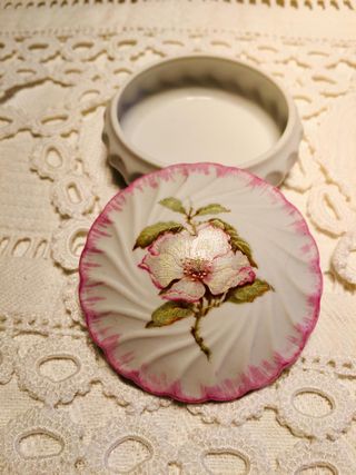 Scatoletta in porcellana Limoges 