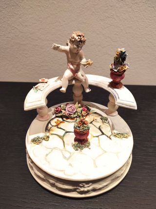 Cercamica Di Bassano Con Scena D'Angelo