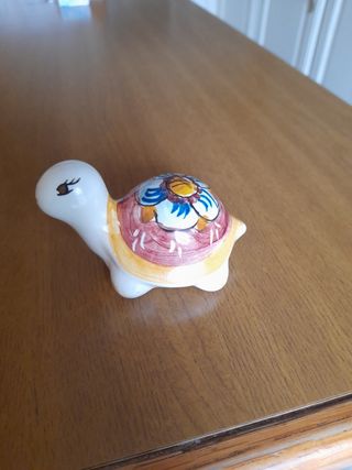 tartaruga  ceramica decorata Caltagirone