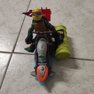 Moto d'acqua tartarughe ninja + personaggio 