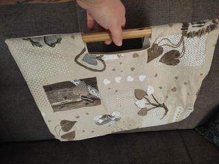 porta torta fatto a mano con manici in legno 