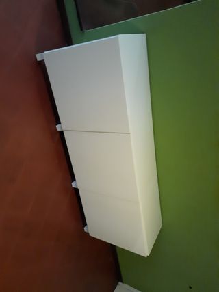 Mobile IKEA componibile BESTA