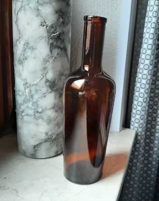 Bottiglia vetro scuro 