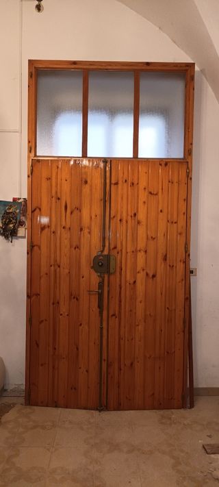 Portone in legno