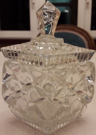 Portacaramelle in cristallo vintage con coperchio