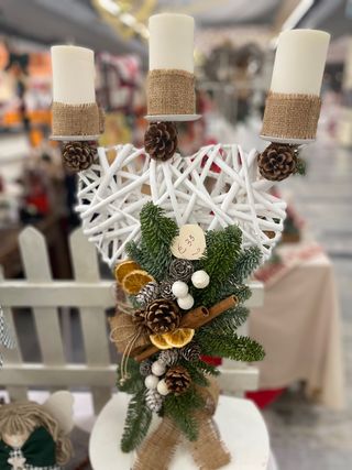 Candeliere ferro alto con tre candele