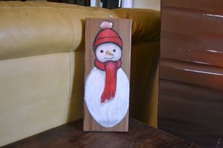 Quadro con pupazzo di neve in legno