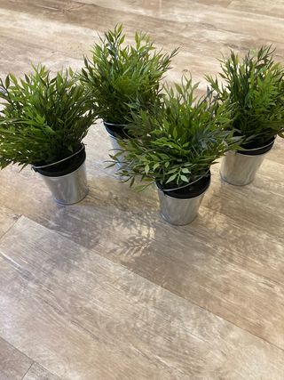 4 piantine artificiali con portavasi in metallo