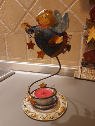 Angelo in ferro dipinto a mano