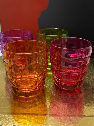 4 bicchieri grandi colorati