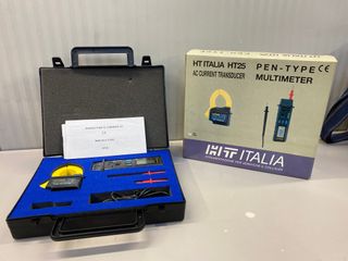 Kit con multimetro e pinza amperometrica