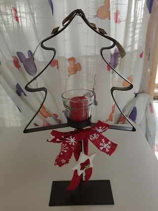 Albero di Natale con candela in ferro battuto