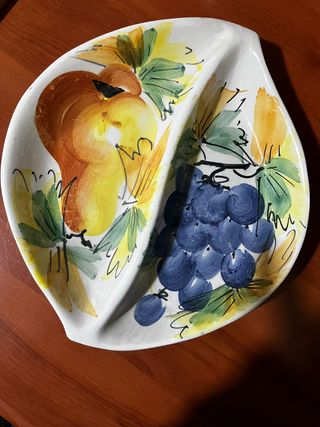 Vassoio in ceramica dipinto