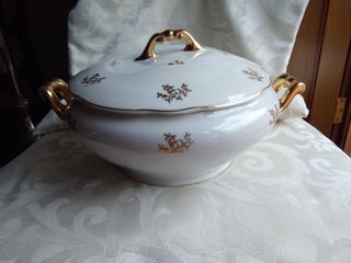 Zuppiera anni '40 in Pregiata Porcellana Epiag D.F