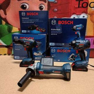 KIT PROFESSIONALE BOSCH
DOPPIO TRAPANO E SMERIGLIA