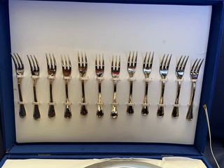 Set posate per dessert