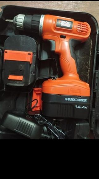 Black & Decker trapano a batteria avvitatore con 2