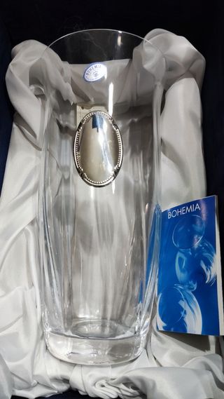 vaso di cristallo di Boemia con targhetta argento 