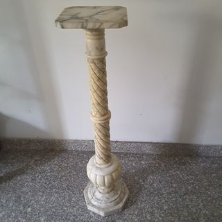 colonna in marmo