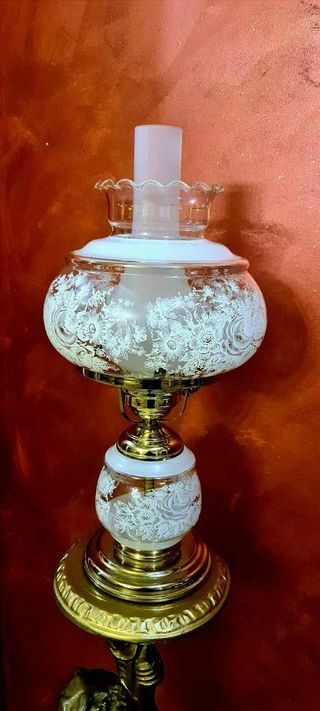 Raffinata lampada lume in vetro serigrafato