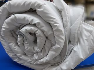 Piumone matrimoniale 250 x 200 
in fibra anallergi