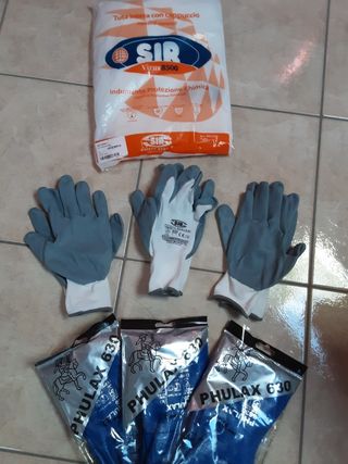 guanti da lavoro +tuta monouso