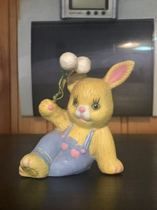 Piccolo soprammobile a forma di coniglio! 