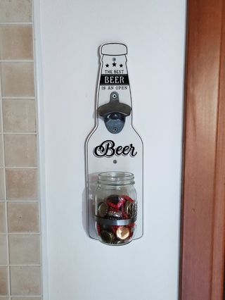 Apribottiglie da muro