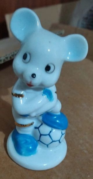 Topolino con pallone 