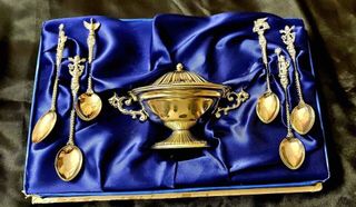 Zuccheriera e cucchiaini con blasone argento 1000