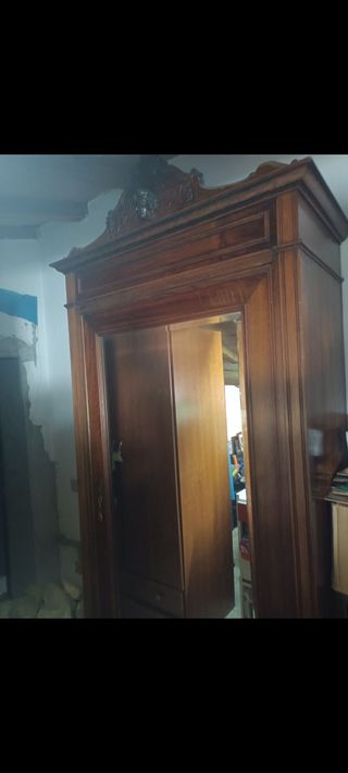 armadio con specchio 