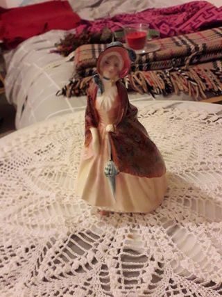 statuina porcellana vintage Royal Doulton