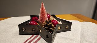 Stella in latta centrotavola/portacandele.