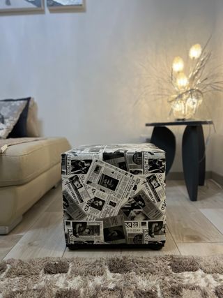 Puff fantasia giornale 40x34,5 cm 