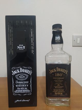 jack daniels bottiglia vuota