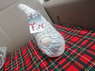 elfo nuovo con naso che si illumina 