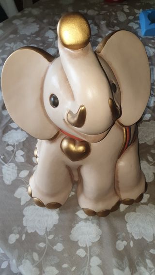 Elefante grande thun 