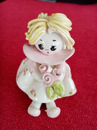 Bambolina in porcellana 