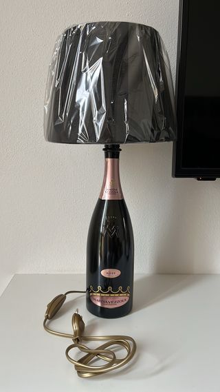 Lampada artigianale con bottiglia 