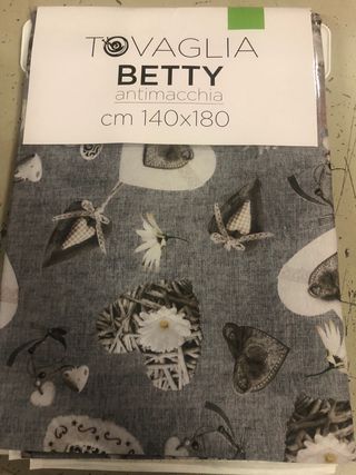 Tovaglia antimacchia 140 x180 cuori fondo grigio