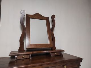 Comò in noce con specchiera 