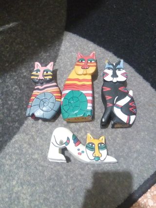 Lotto gatti in legno stile etnico