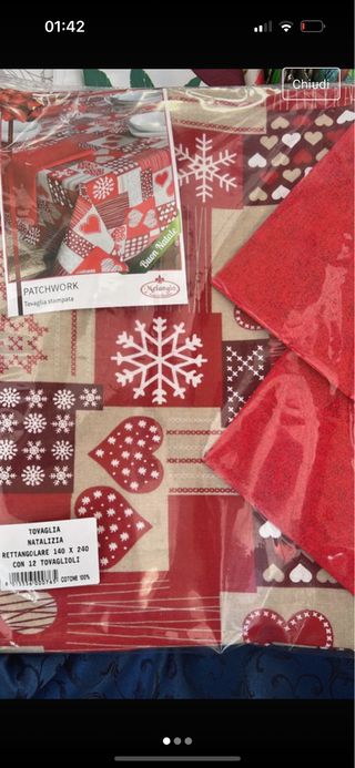 Tovaglie natalizie con tovaglioli