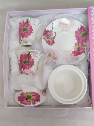 Set tazzine e zuccheriera