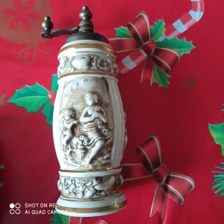 sale e pepe di Capodimonte