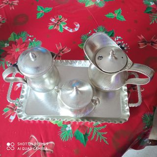 Set di zuccheriera lattiera e caffettiera